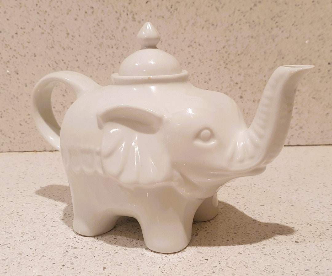 Vintage Cordon Bleu Elephant Teapot, Porcelain Teapot, Elephant ...