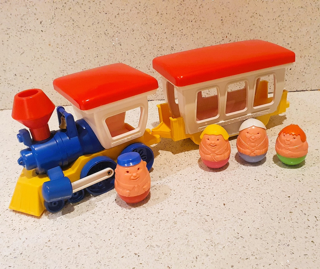 Vintage Weeble Train Set: AIRFIX 1970s Toy With 4 Weebles - Etsy