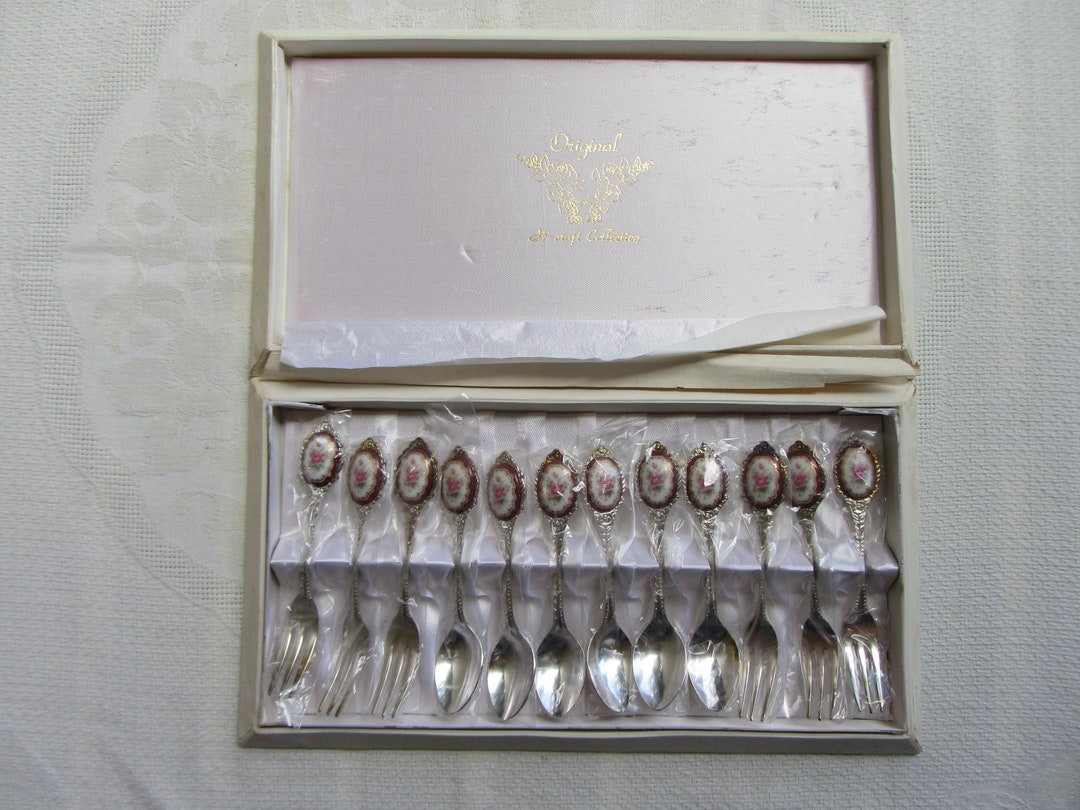 Unused Pretty Afternoon Tea Serving Set of 6 Mid Century Forks and 6 ...
