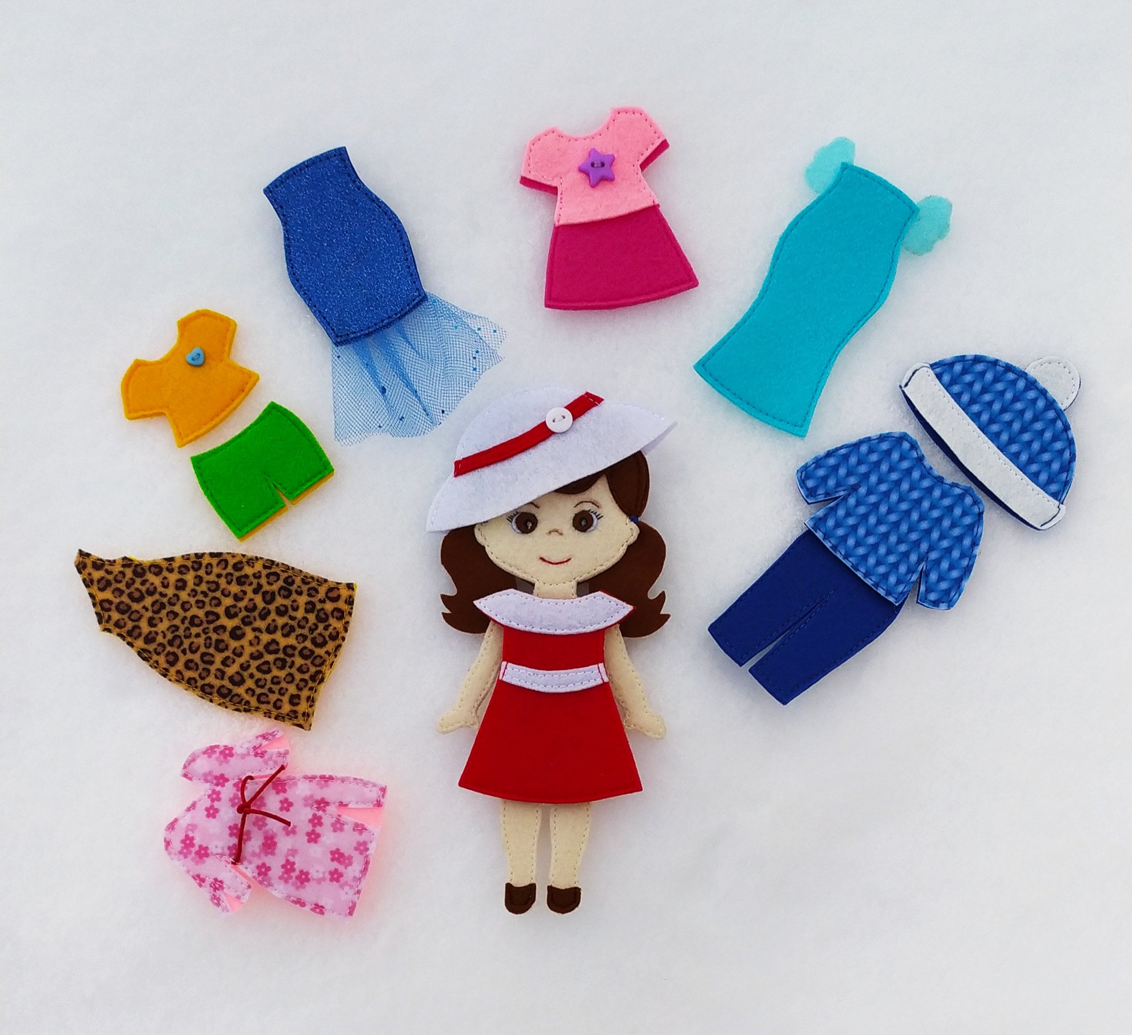 Felt Doll Pattern and 8 Sets of Clothes Felt Dress up Doll - Etsy