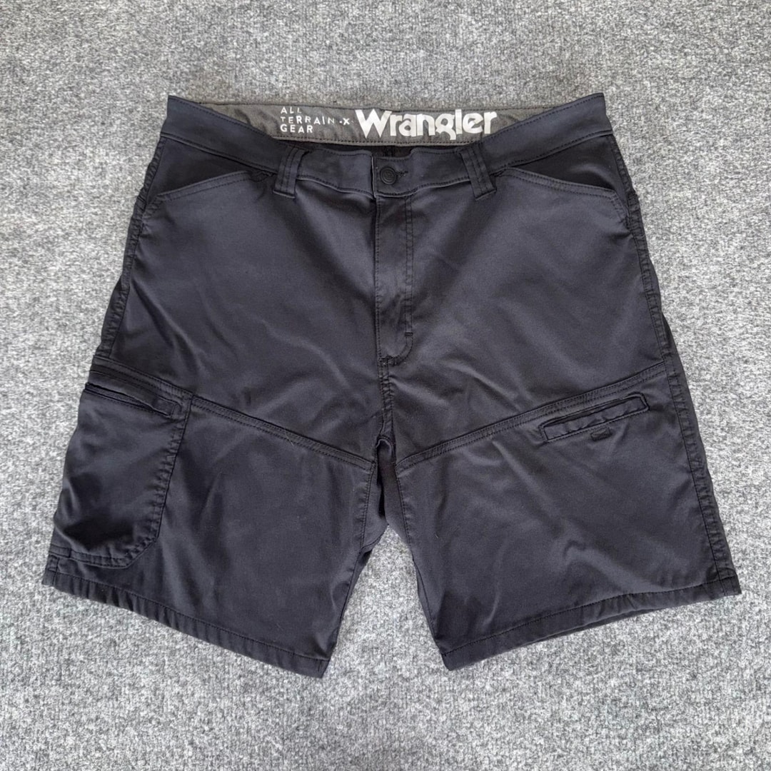 Wrangler ATG All Terrain Gear Cargo Shorts Mens 36 Black Hiking Outdoor ...