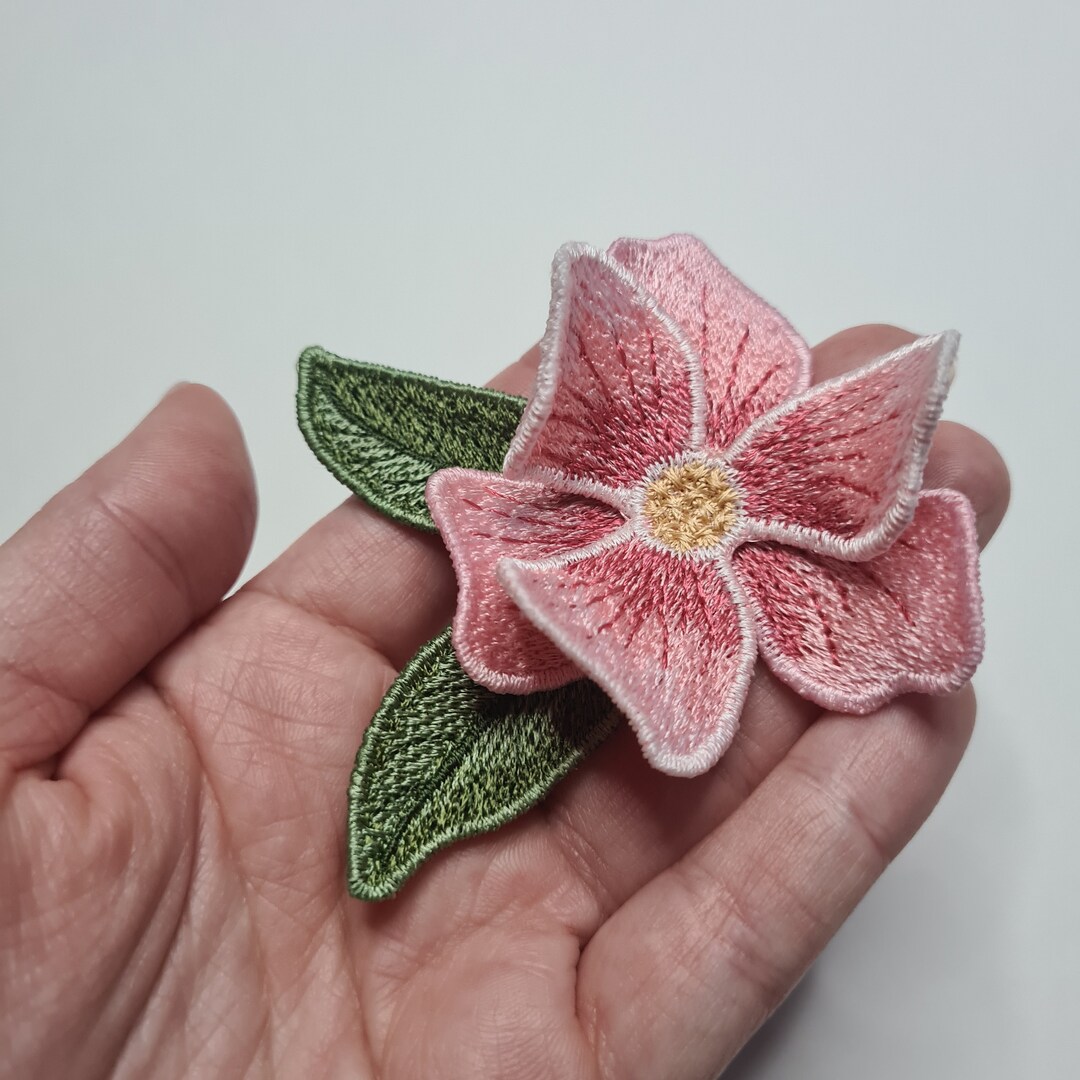 Machine Embroidery Design for a Choker, Brooch, Head or Wrist ...