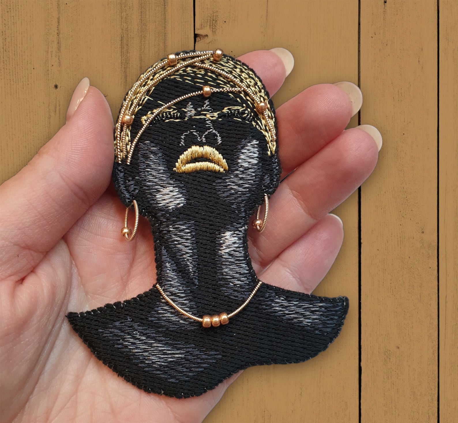 African Woman Machine Embroidery Design to Create a Brooch - Etsy