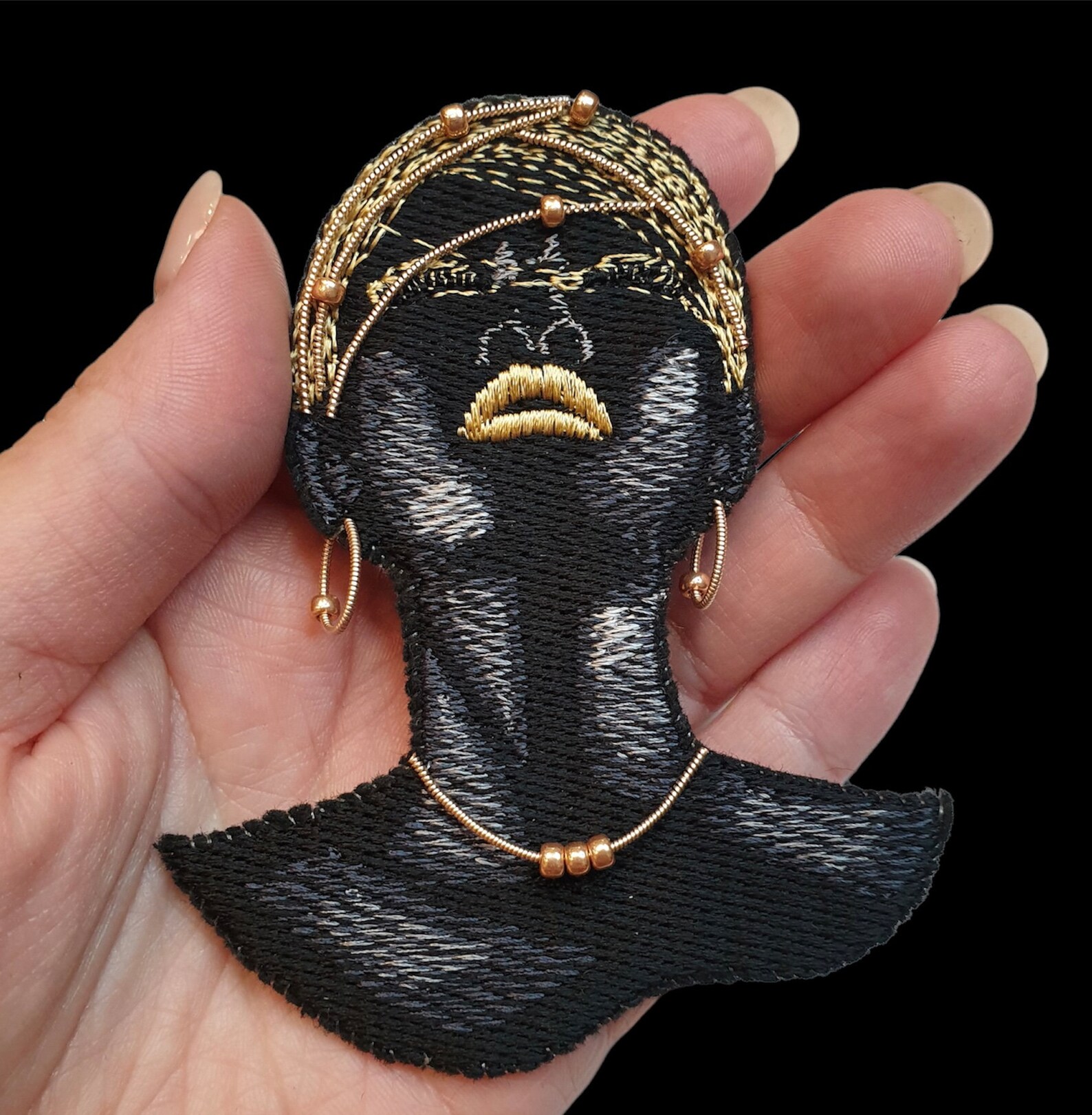 African Woman Machine Embroidery Design to Create a Brooch - Etsy