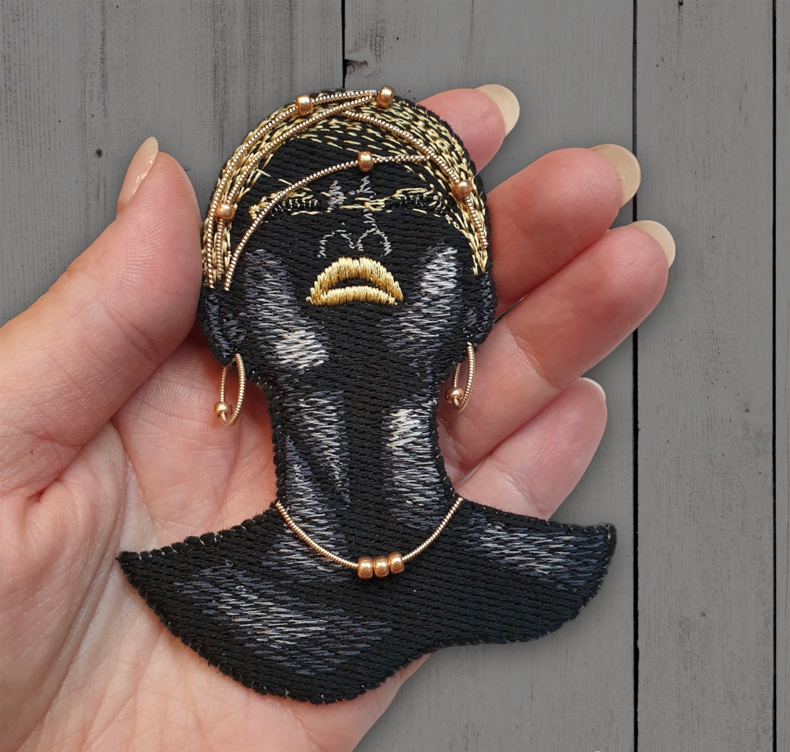 African Woman Machine Embroidery Design to Create a Brooch - Etsy