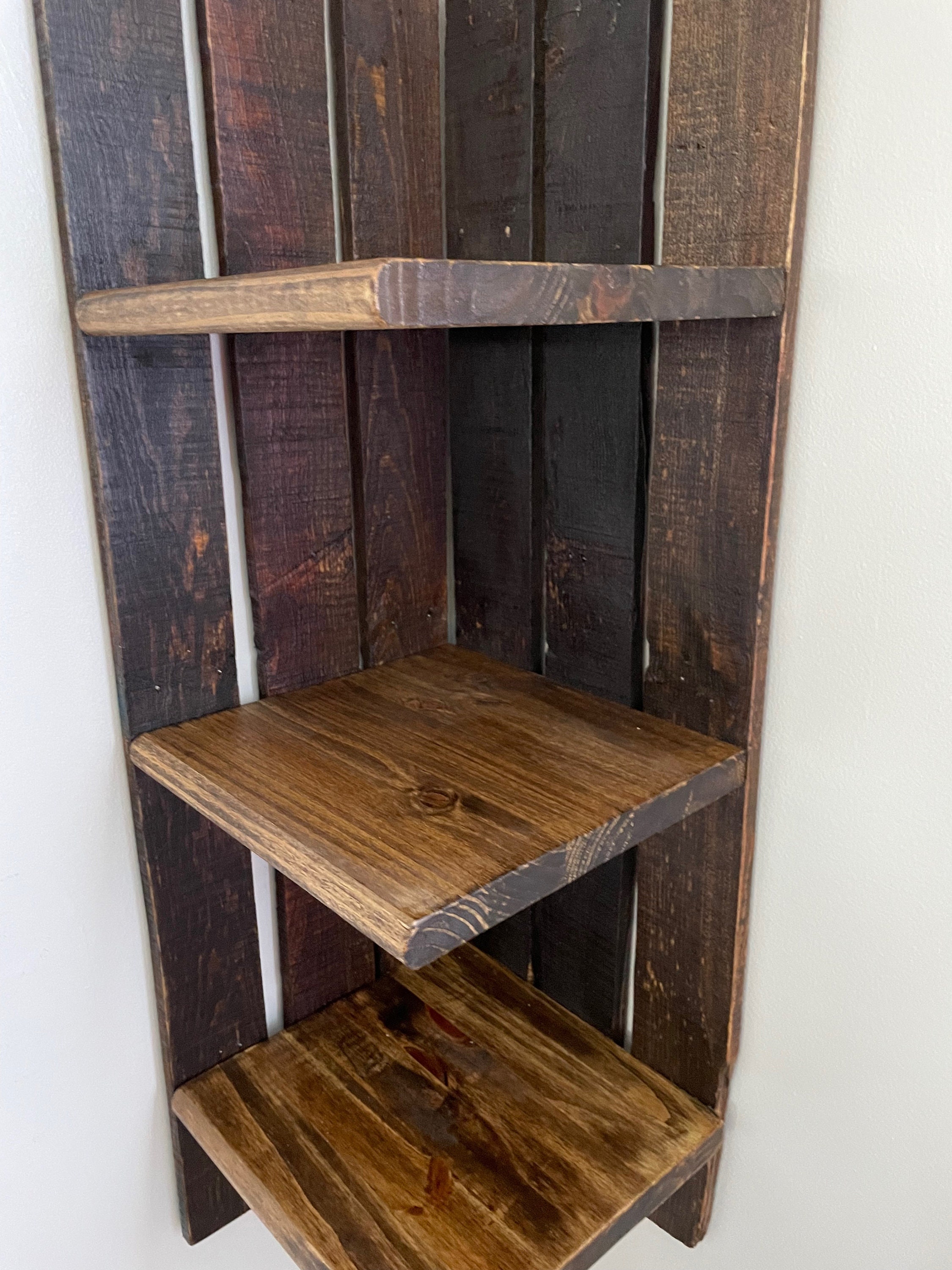 Pallet Corner Shelf - Etsy