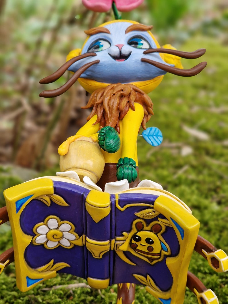 Fan Art Yuumi Yuubee Skin Inspired by LOL Figurine Handmade Statuette ...