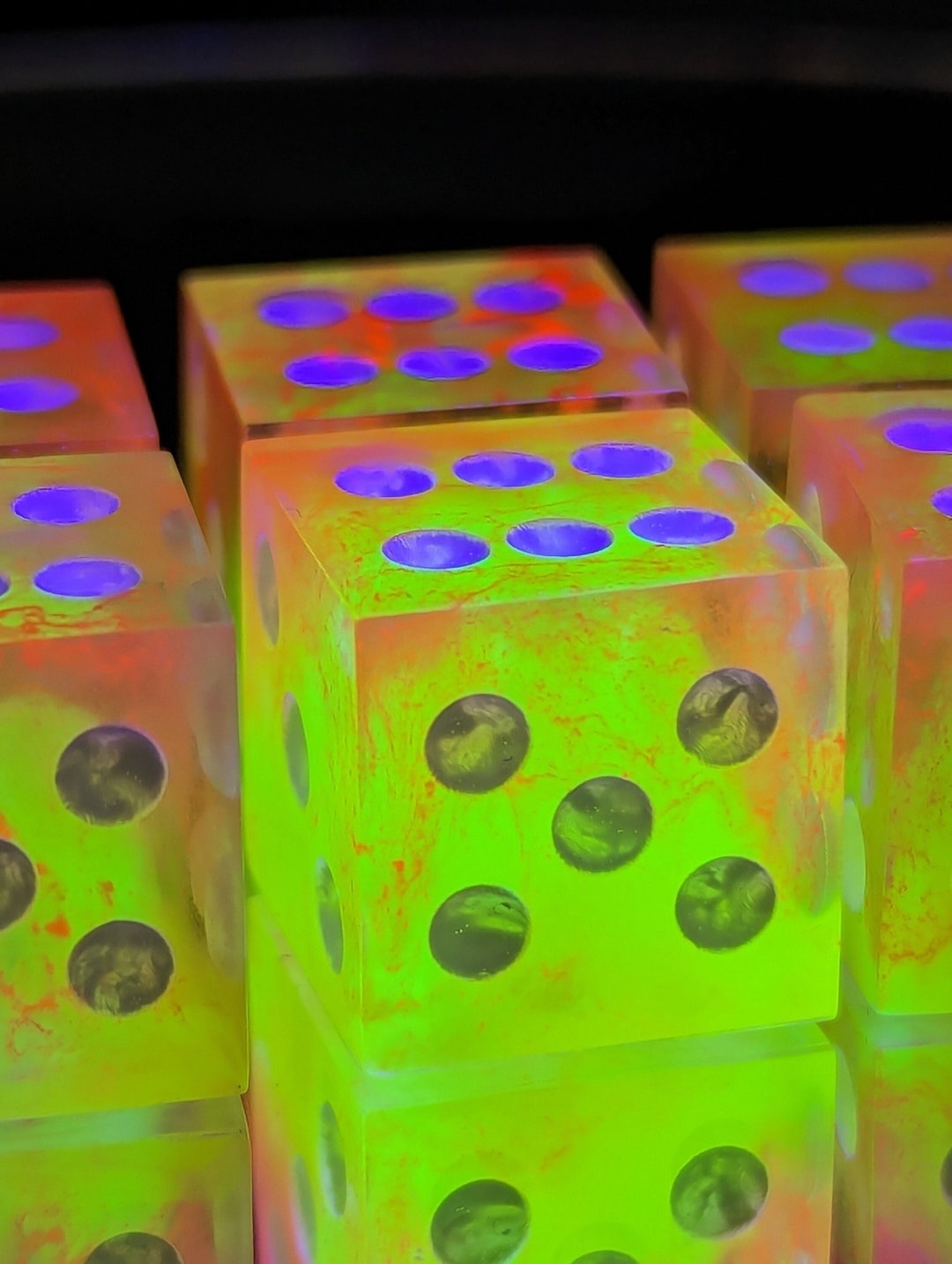 Synthwave Sunset Neon 6d6 Pip Dice Set - 6d6 Pip Sharp Edge - Walking ...