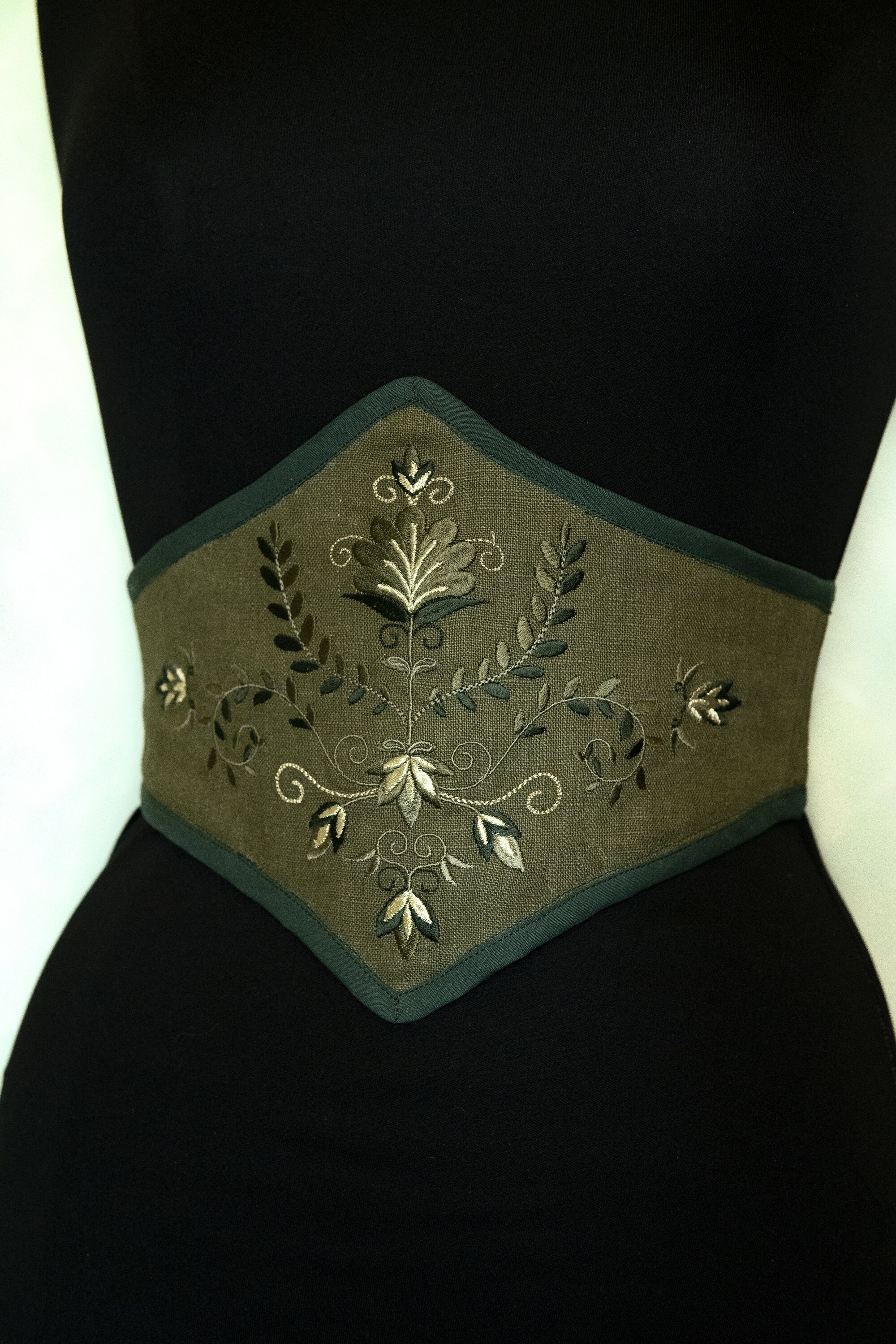 Embroidered Linen Corset Belt - Etsy