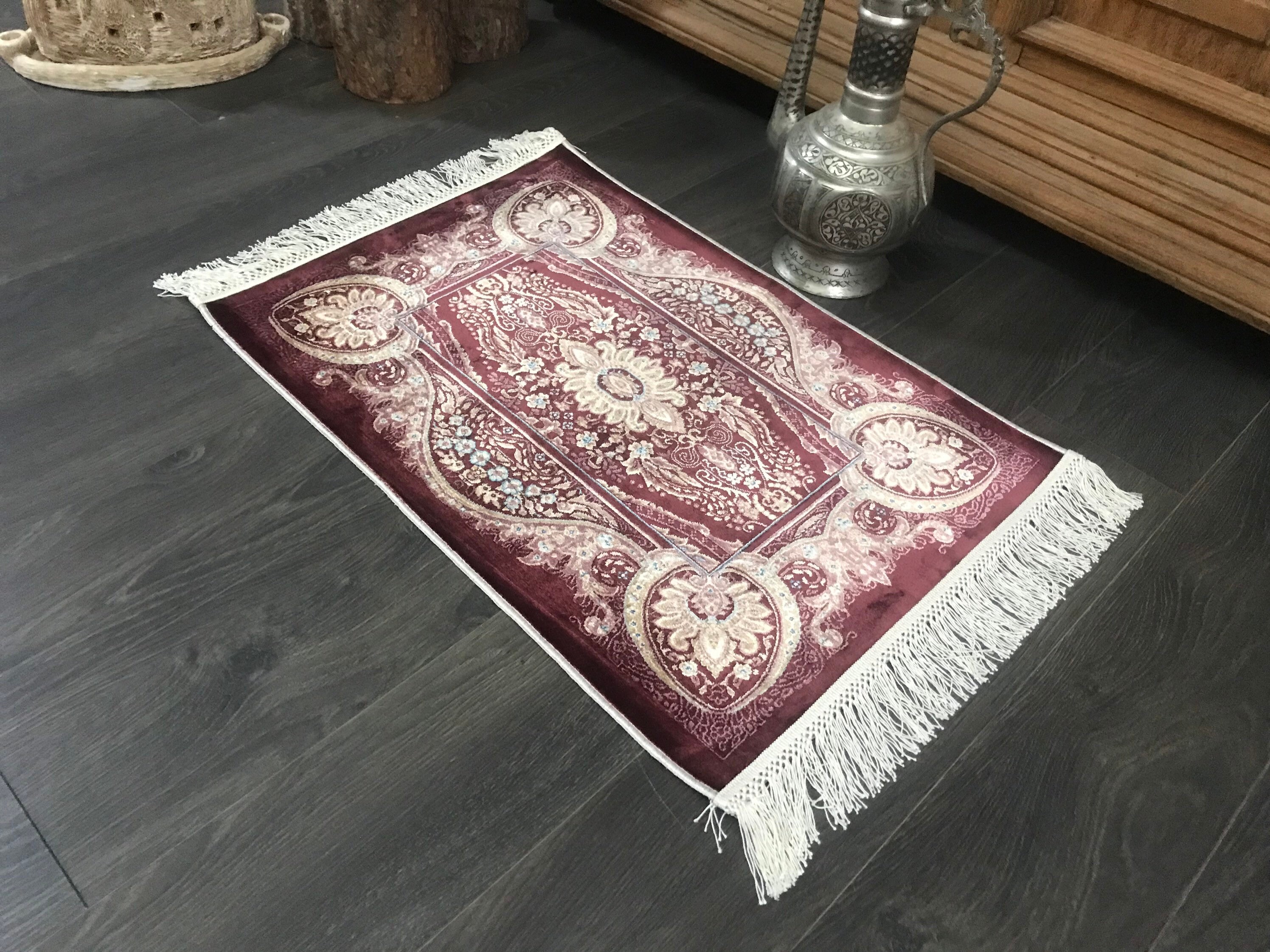 Oriental Persian Small Carpet , Modern Persian Rug, Small Rug, Bamboo ...