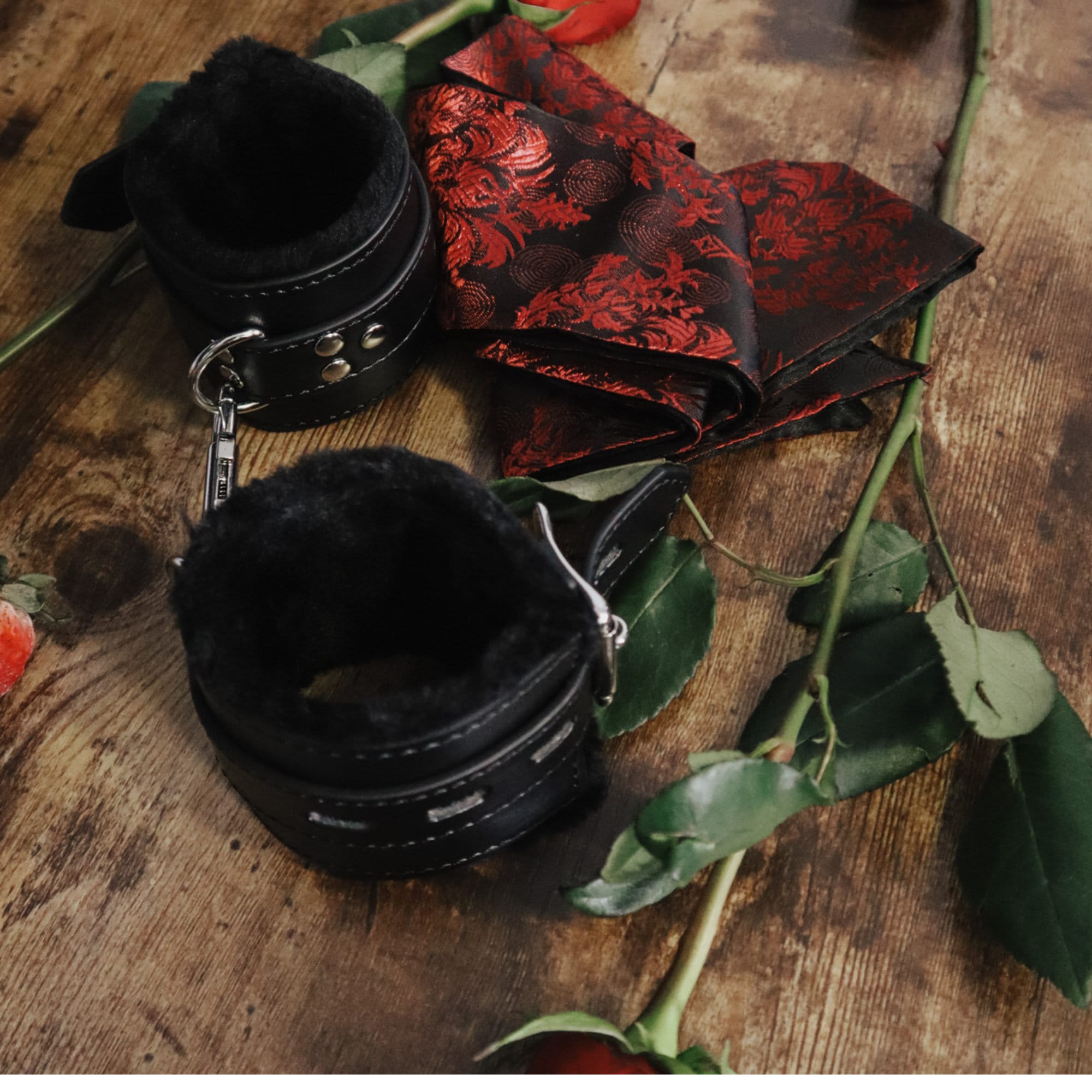 Luxury Handcuffs And Blindfold Set Adult Toys For Couples Date Night