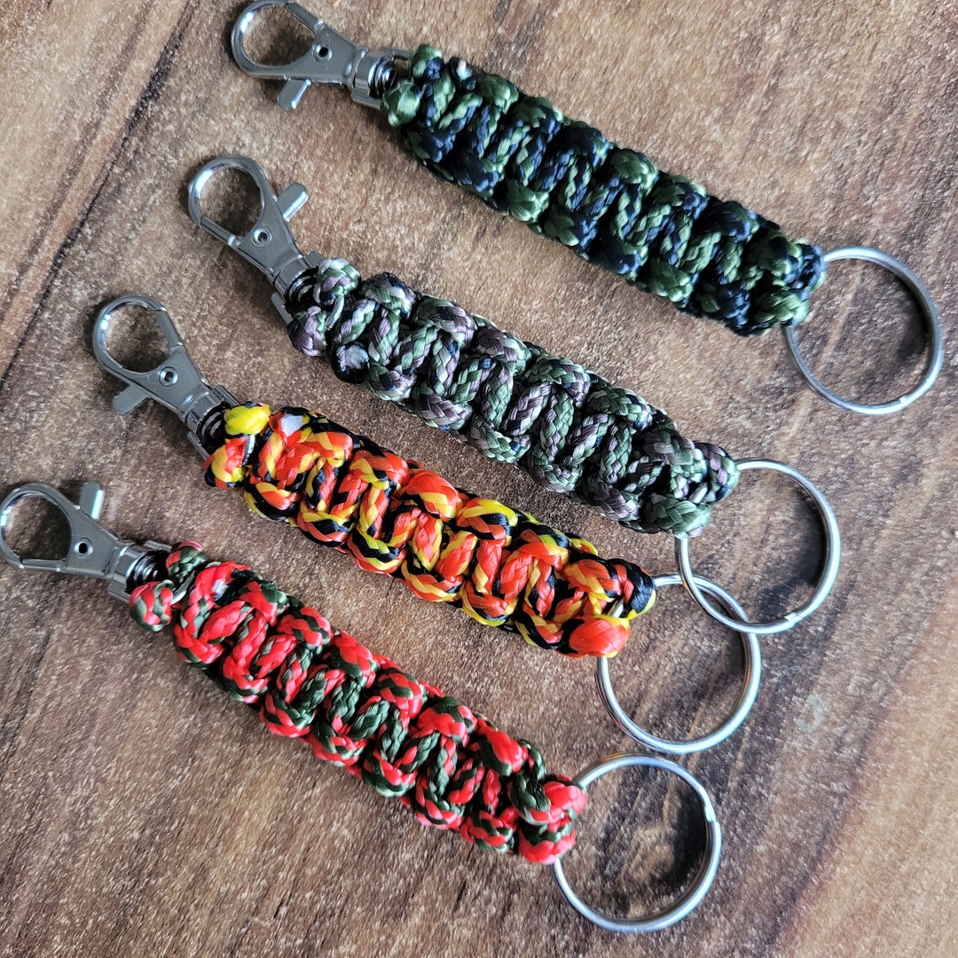 Handmade Paracord cobra Keychain - Etsy