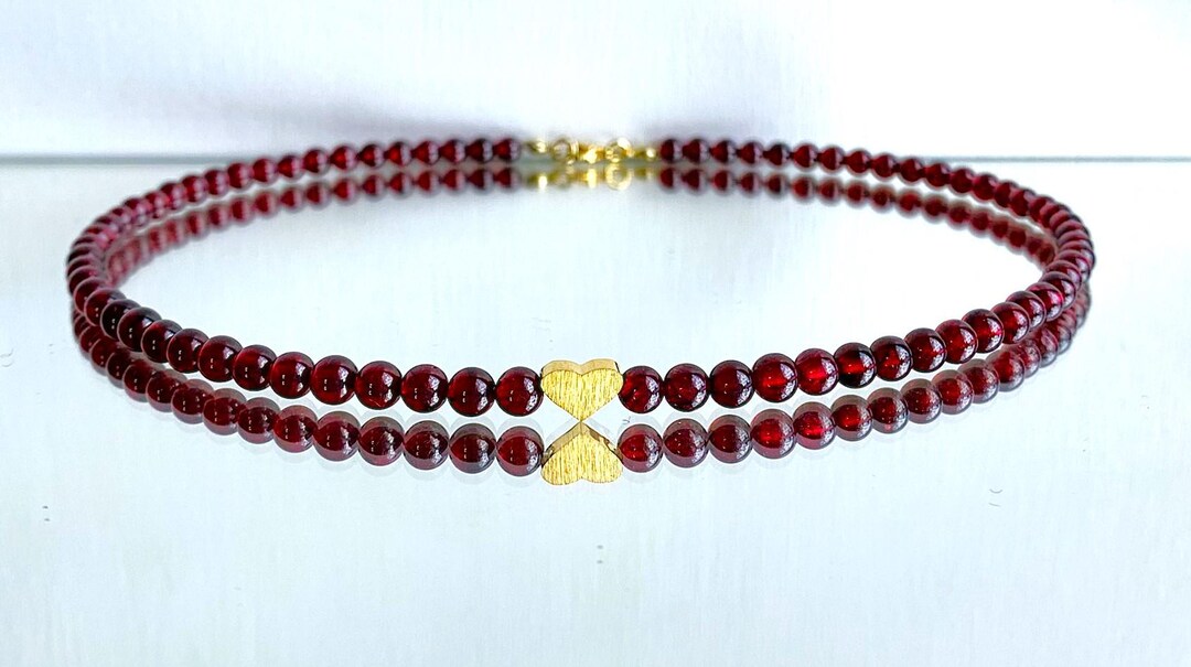 Pure Red Wine-red Garnet AA in 5 Mm Pearls - a Fascinating Deep Red ...