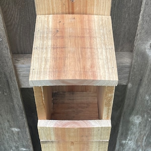 Cedar Bird Nesting Box • Nesting Box • Bird House - Etsy