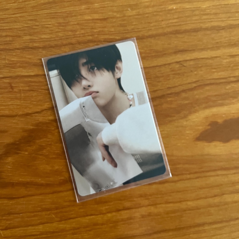 Enhypen Official Photo Card: Heeseung, Jay, Jake, Sunghoon, Sunoo ...