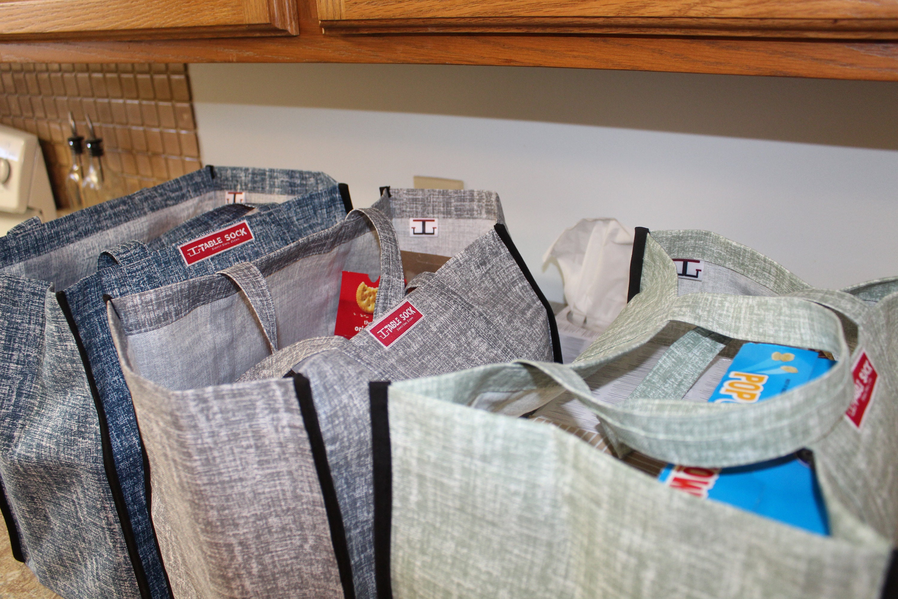 Shopper Bag 12 X 12 X 8 Folds Flat With Sturdy Plastic Insert in Blue ...