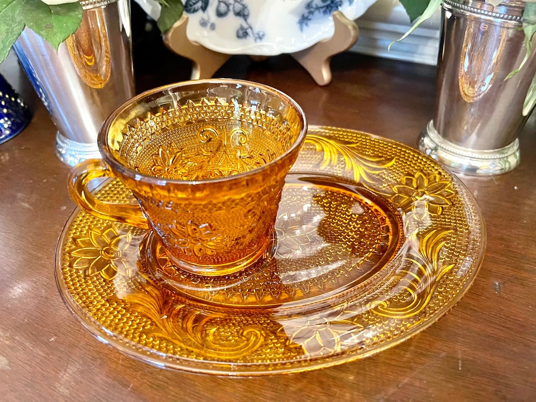 Beautiful Vintage Tiara Sandwich Amber Snack Tray Set set Includes ...