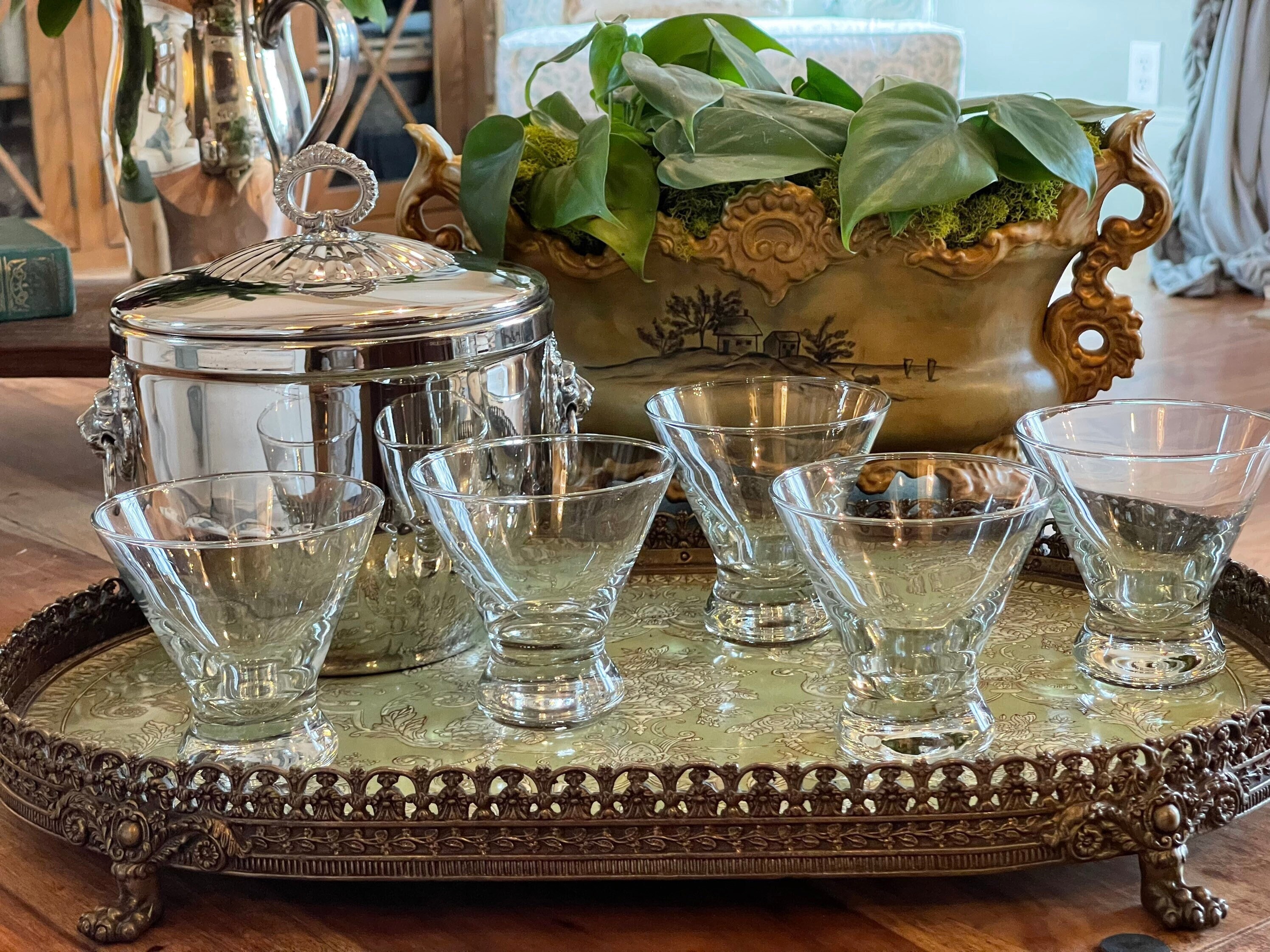 Dizzy Cocktail Glass