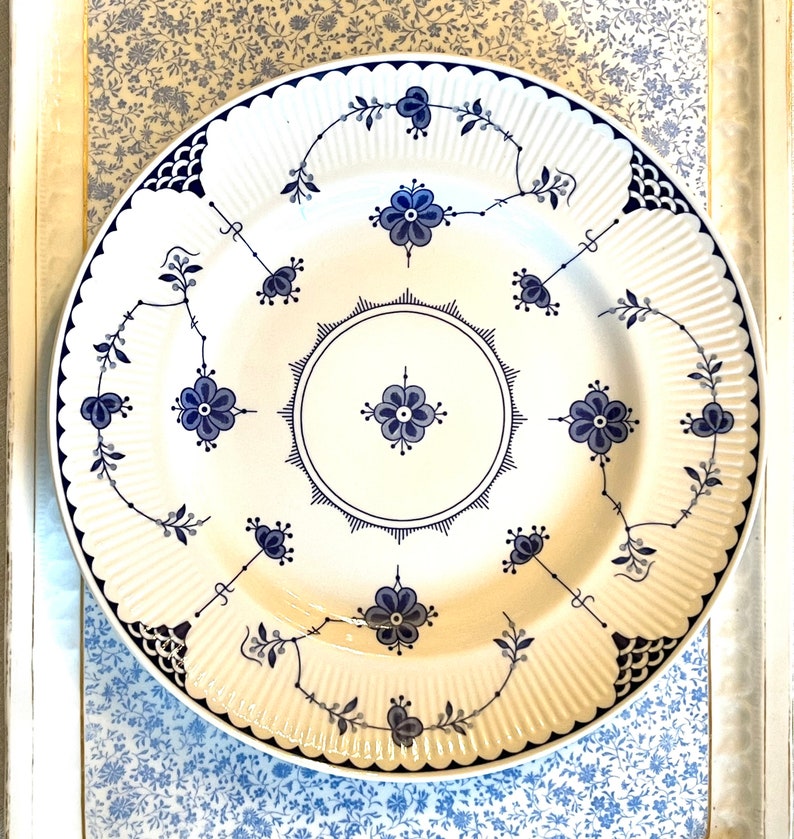 Gorgeous Vintage Johnson Bros Blue Denmark Dinner Plate Farmhouse Chic ...