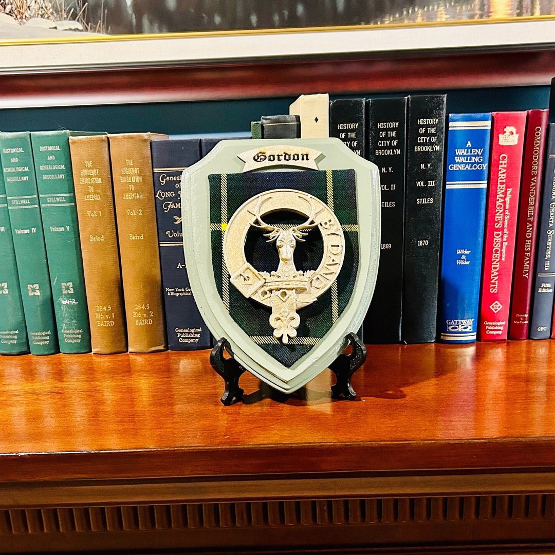 Gordon Scottish Clan Tartan Badge Crest Plaque - Etsy