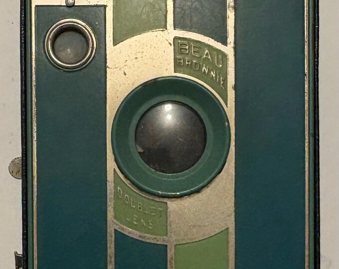 Art Deco Kodak Green Beau Brownie 2A Box Film Camera W/ Original Handle ...