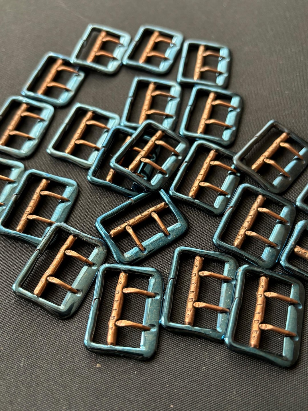 Vintage Solide Buckles Prima 1940s France Cinch Lot 29 Pieces Buckle ...