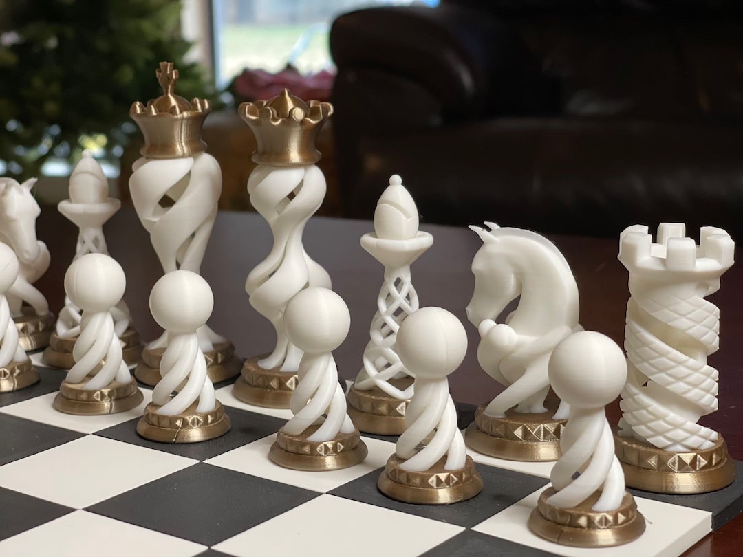 3D Printed Chess Set - 32 Piece Set Spiral Design - Etsy
