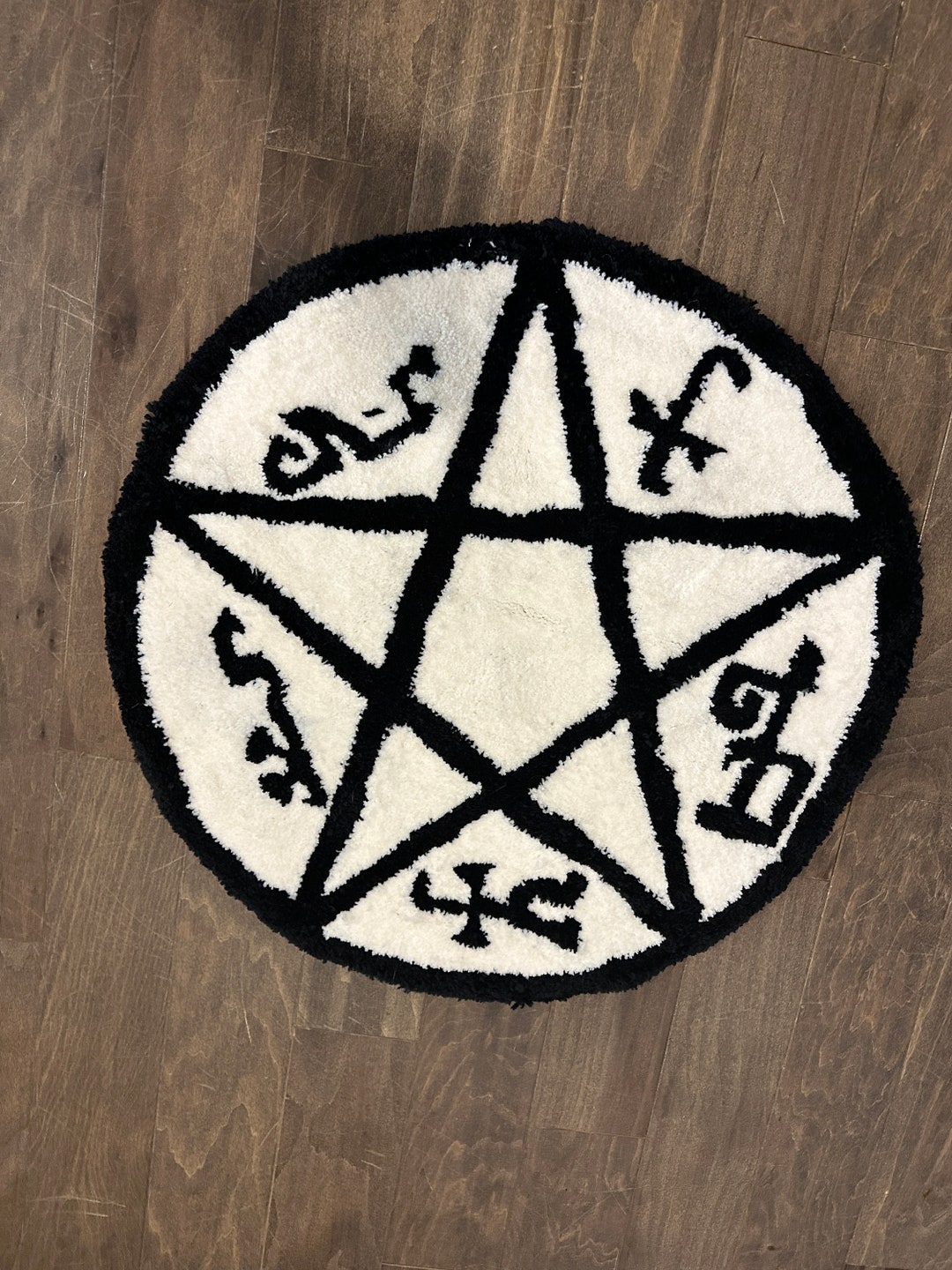 Supernatural Rug, Devils Trap Rug, Supernatural, Sam and Dean, Tufted ...