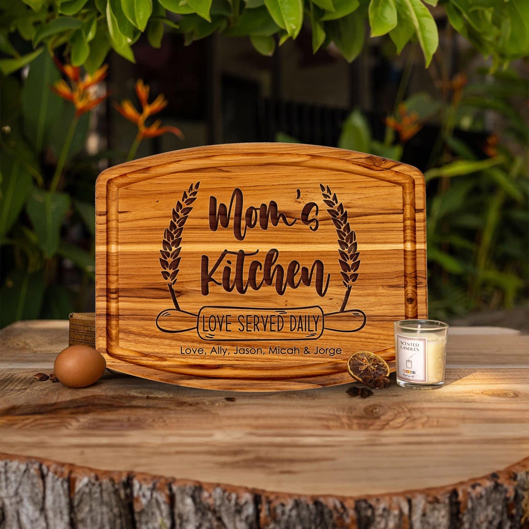 Mom Cutting Board, Personalized Cutting Boards for Mom, Mom's Kitchen ...