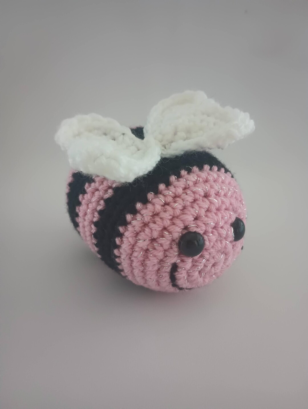 Mini Bee Crochet Pattern With Regular and Heart Shaped Wings. Learn to ...
