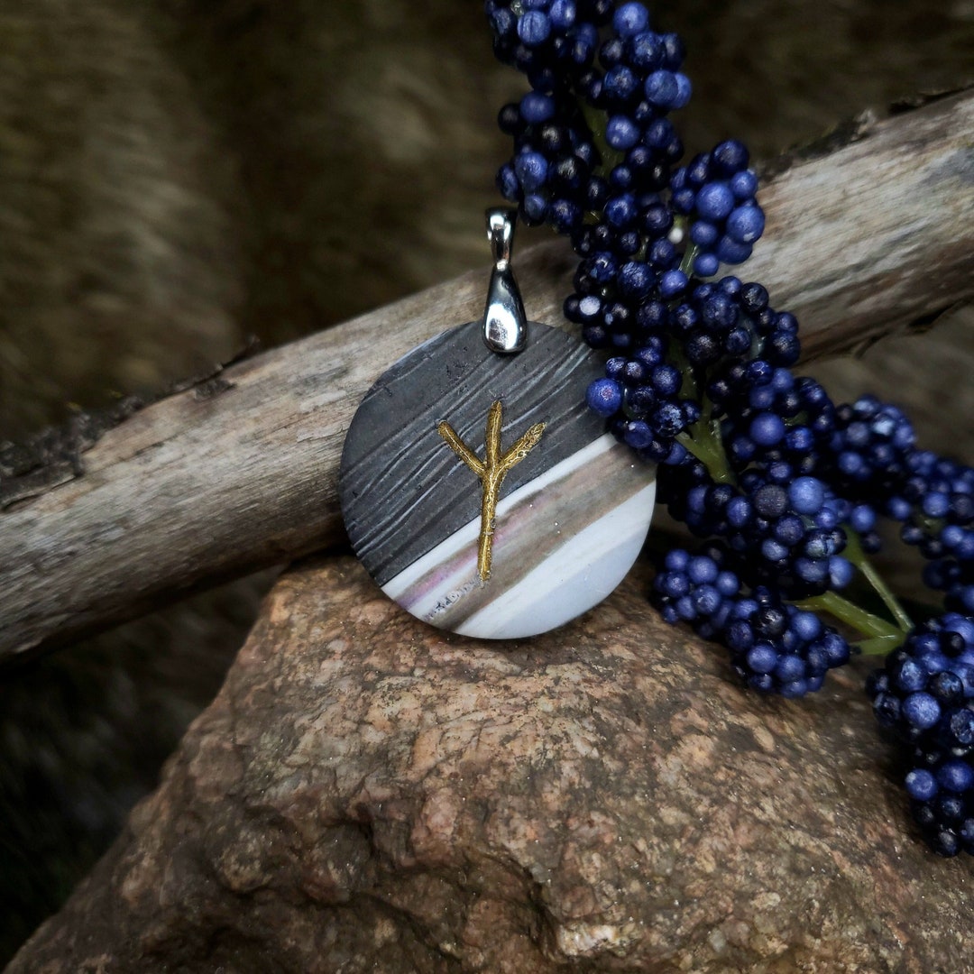 Algiz Norse Rune Pendant | Rune Charm | Protection Rune | Divine ...