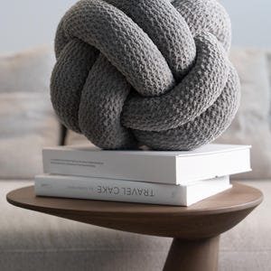 Crochet Knot Pillow PATTERN - Crochet Throw Pillow Pattern - Decorative ...