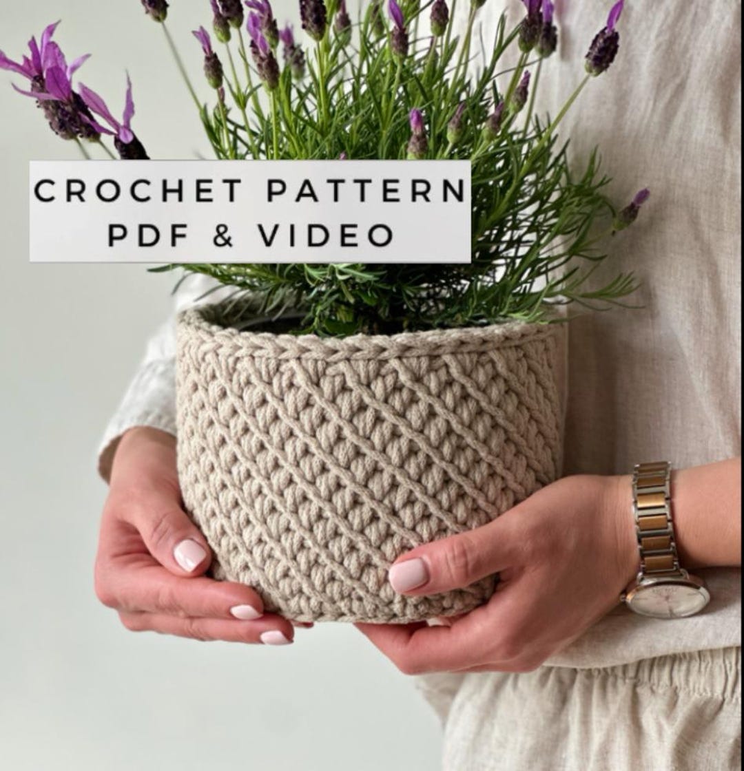 Crochet Basket Pattern With Wooden Base: PDF & Video Tutorial - Etsy