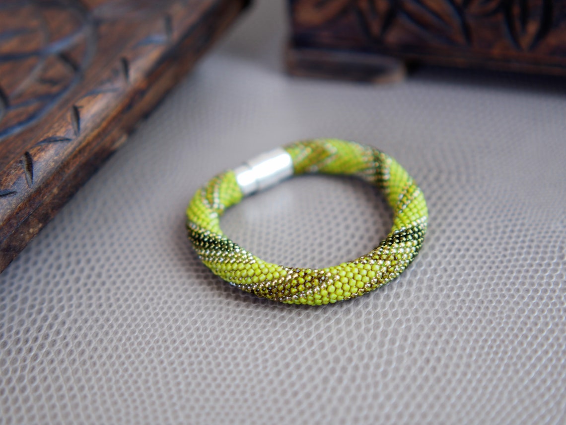 Chartreuse Zig Zag Bead Crochet Pattern. PDF Pattern for Size 11 Seed ...