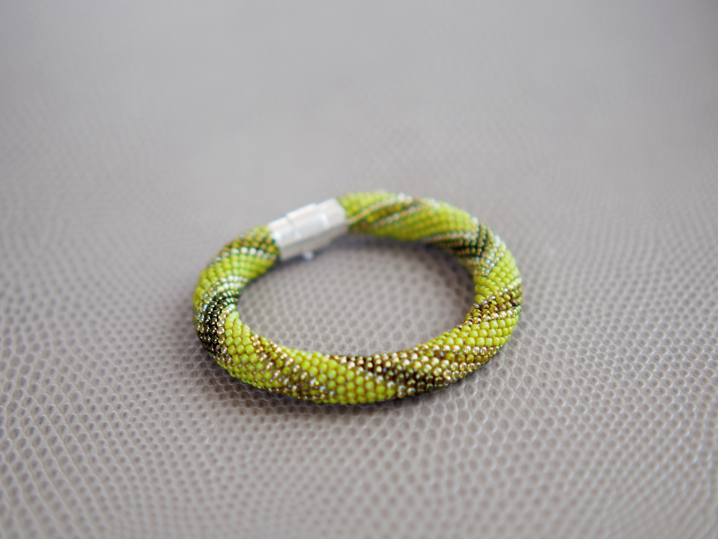 Chartreuse Zig Zag Bead Crochet Pattern. PDF Pattern for Size 11 Seed ...
