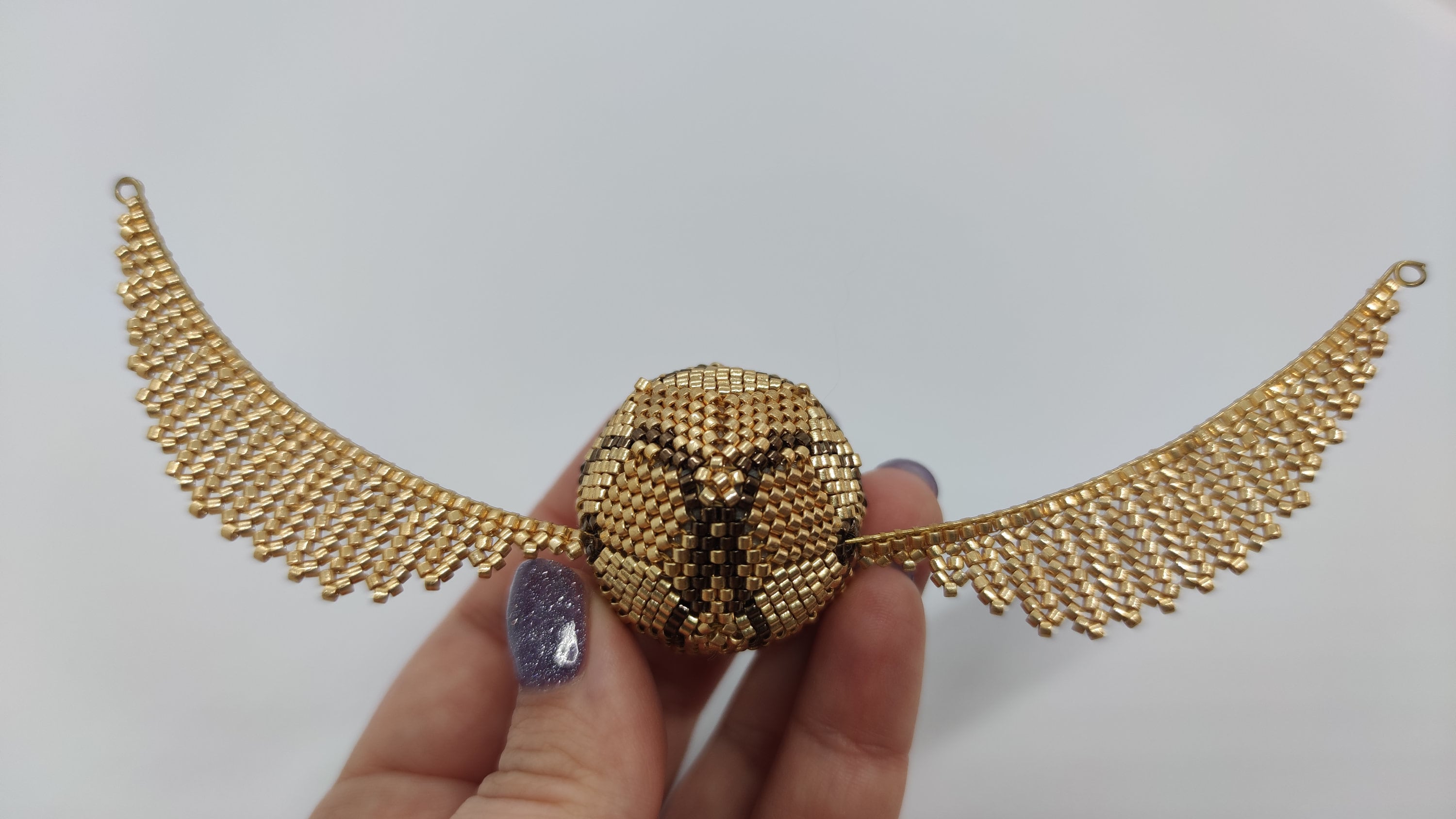 HP Golden Flying Ball. Beaded Golden Magic Snitch Tutorial. Magical ...