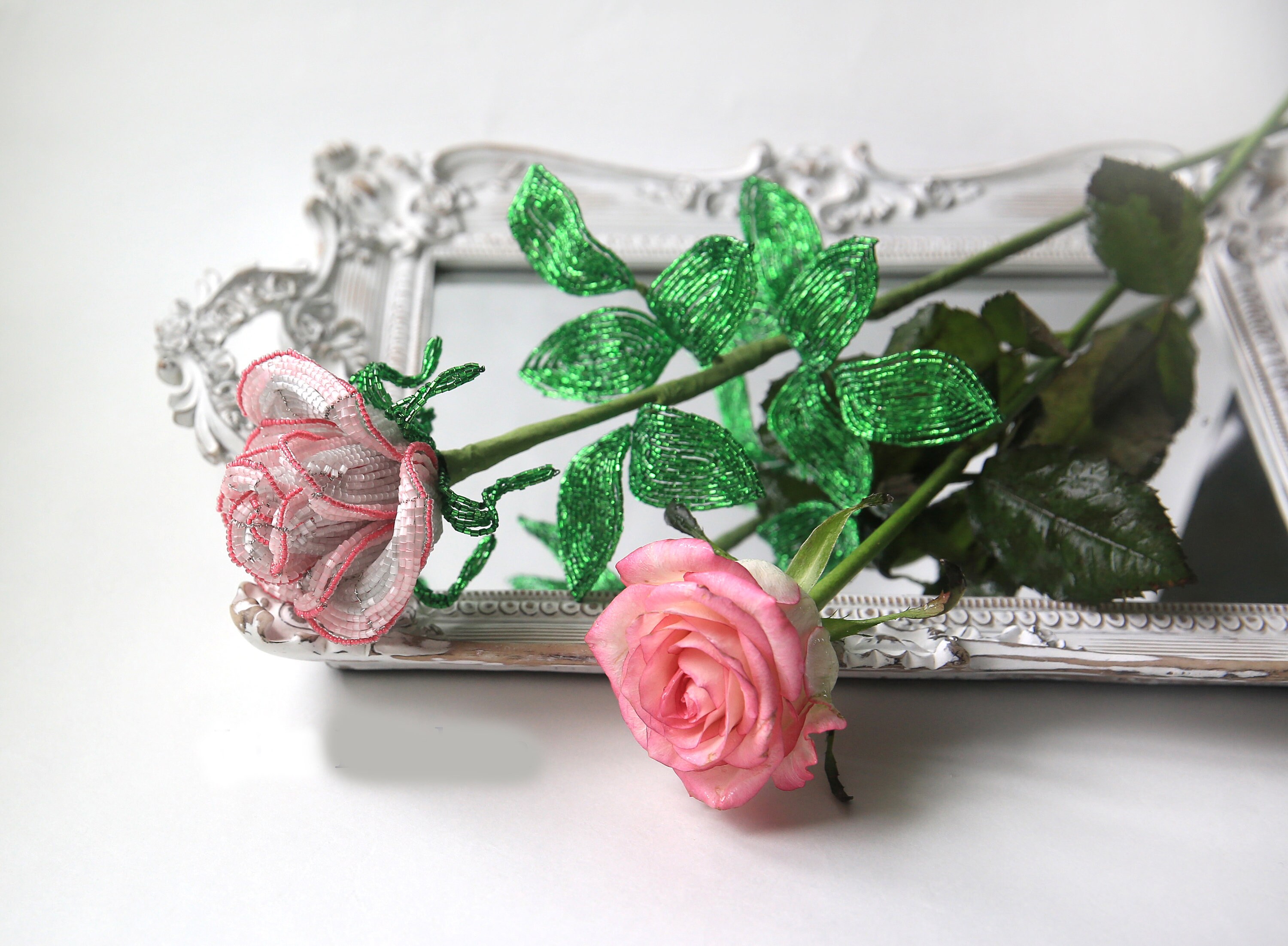 French Beaded Rose, Beaded Flowers Pattern, Seed Bead Patterns, Beading ...