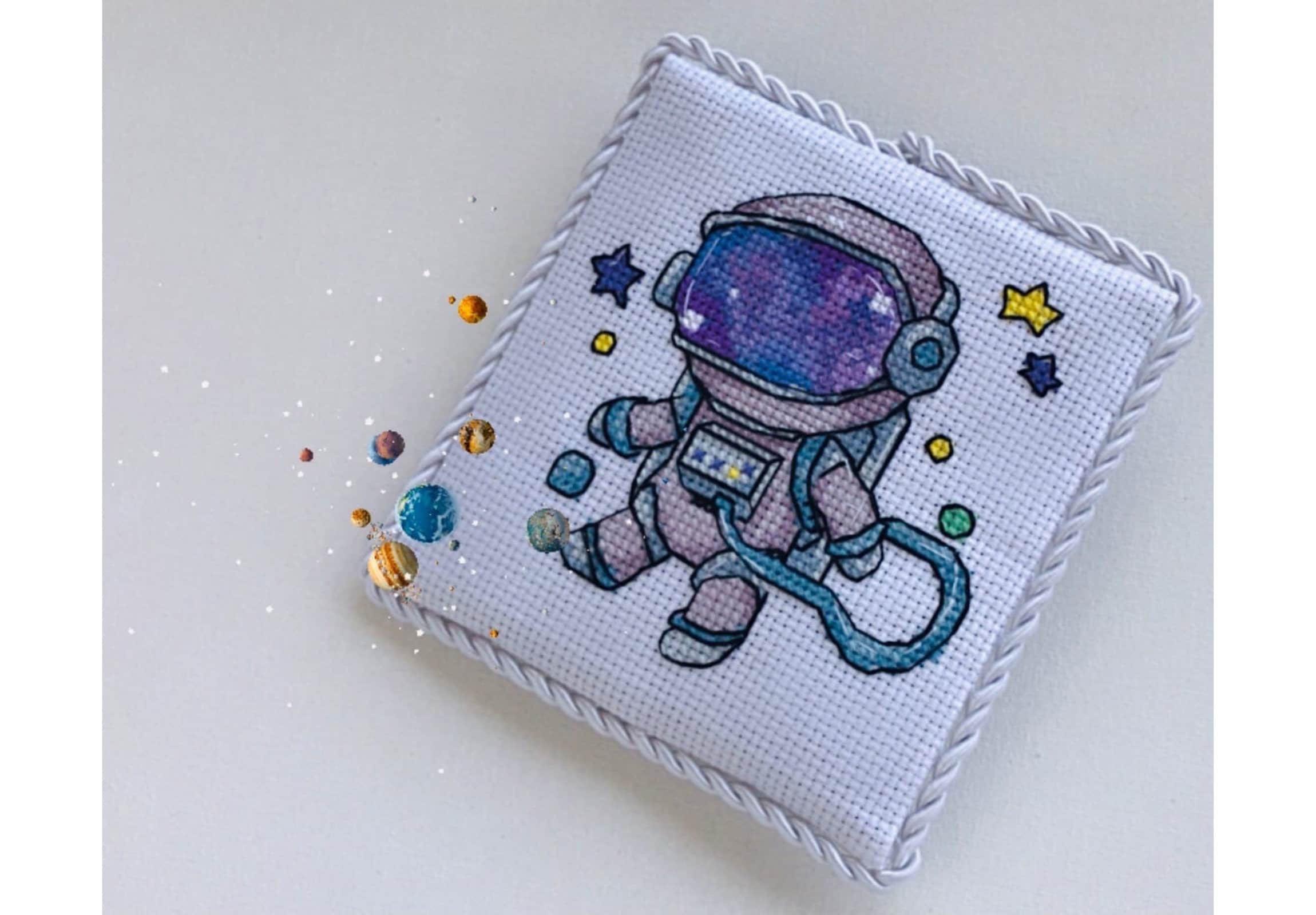 Space Cross Stitch Pattern PDF for Beginners Astrunaut Cross - Etsy