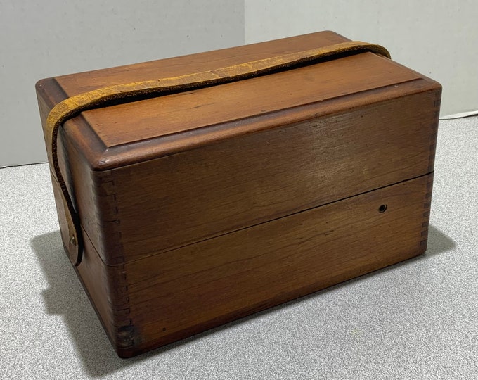 Montgomery Ward Antique Vintage Wooden Box From the Early 1900's With ...
