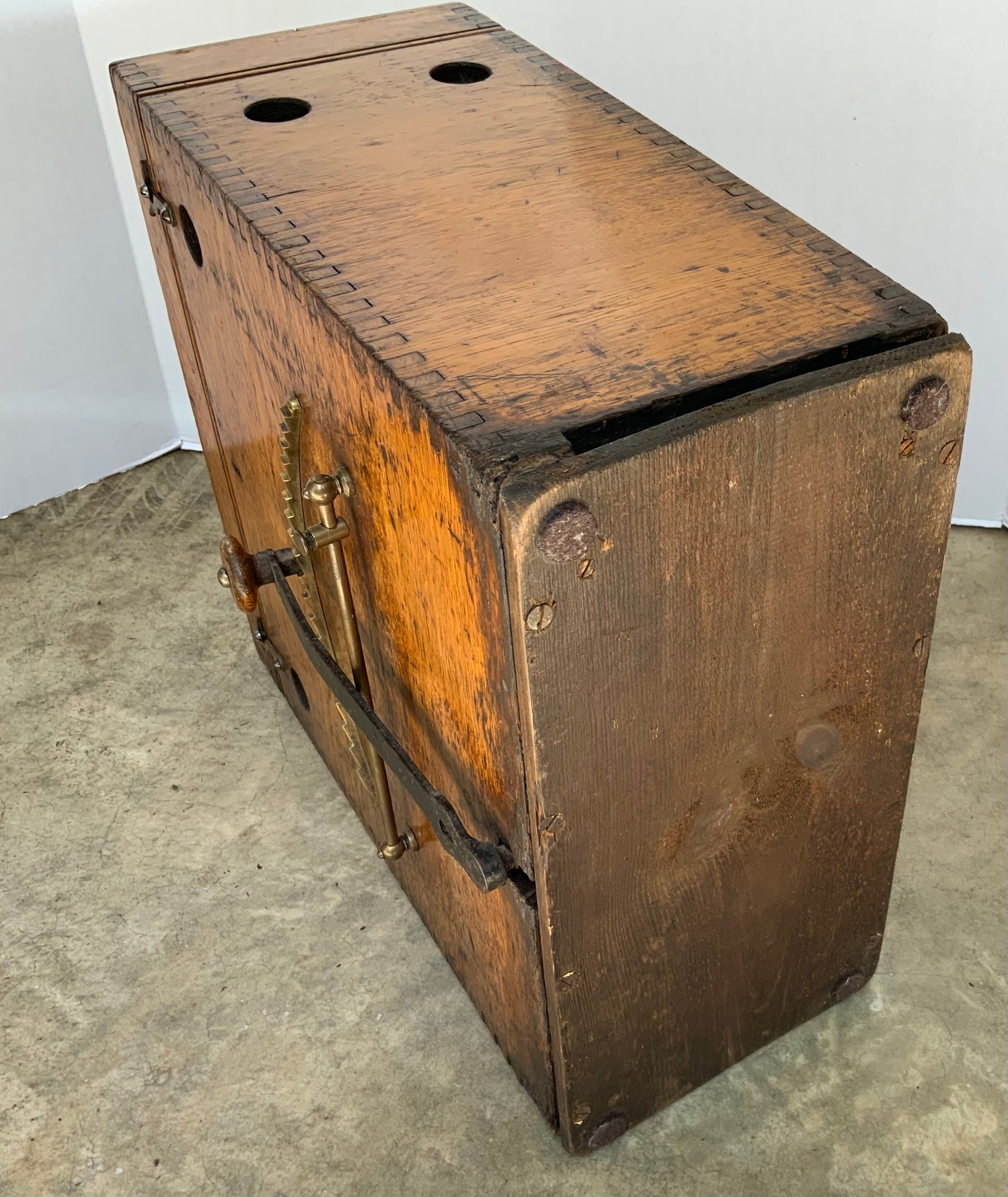 Large Antique Vintage Oak Wooden Box. Top Opens and Has a - Etsy