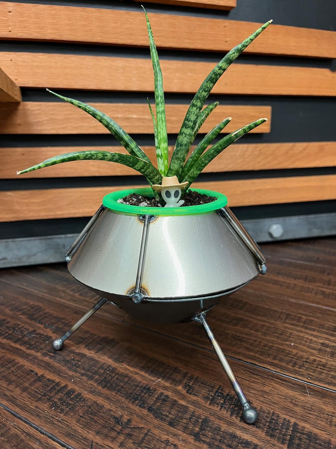 UFO Planter | Alien Planter | AREA 51 | Home Decor | Extra Terrestrial ...