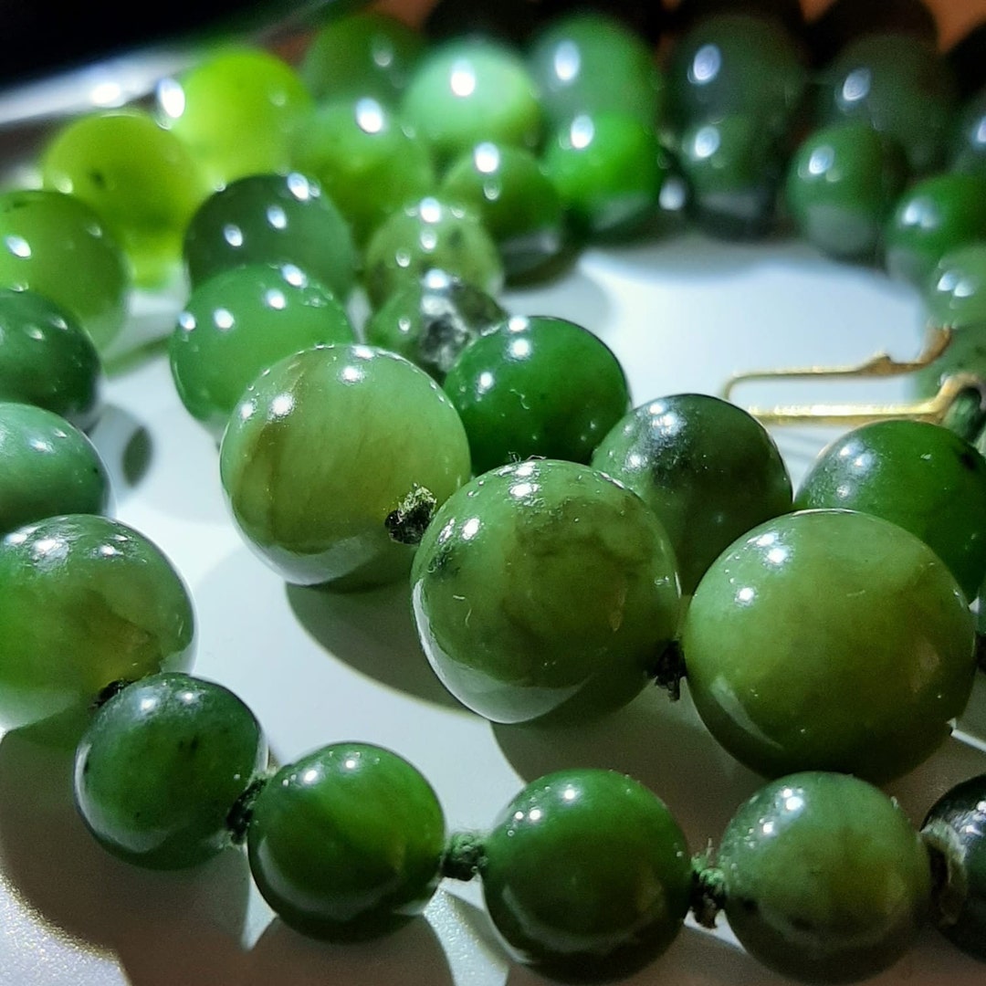 A Good Quality Nephrite Jade Necklace Graduated From 12.3 to - Etsy