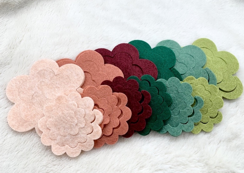 24pcs Winter Roses // Wool Blend Felt 3D Rose Flowers // Felt - Etsy