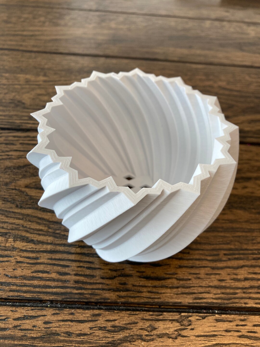 Planter Pot With Custom Draining Design in Base, Perfect for Succulents ...