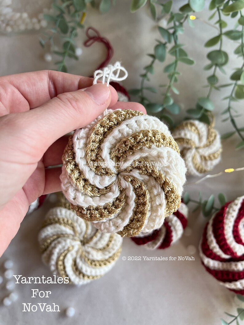 CROCHET PATTERN • Swirly Bauble No. 3 • 3 Size Christmas Ornament ...