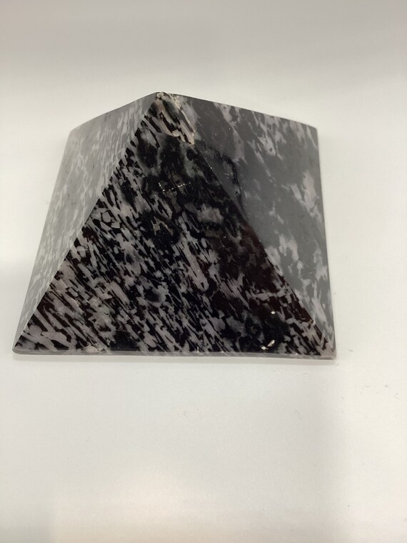 Black agate pyramid store
