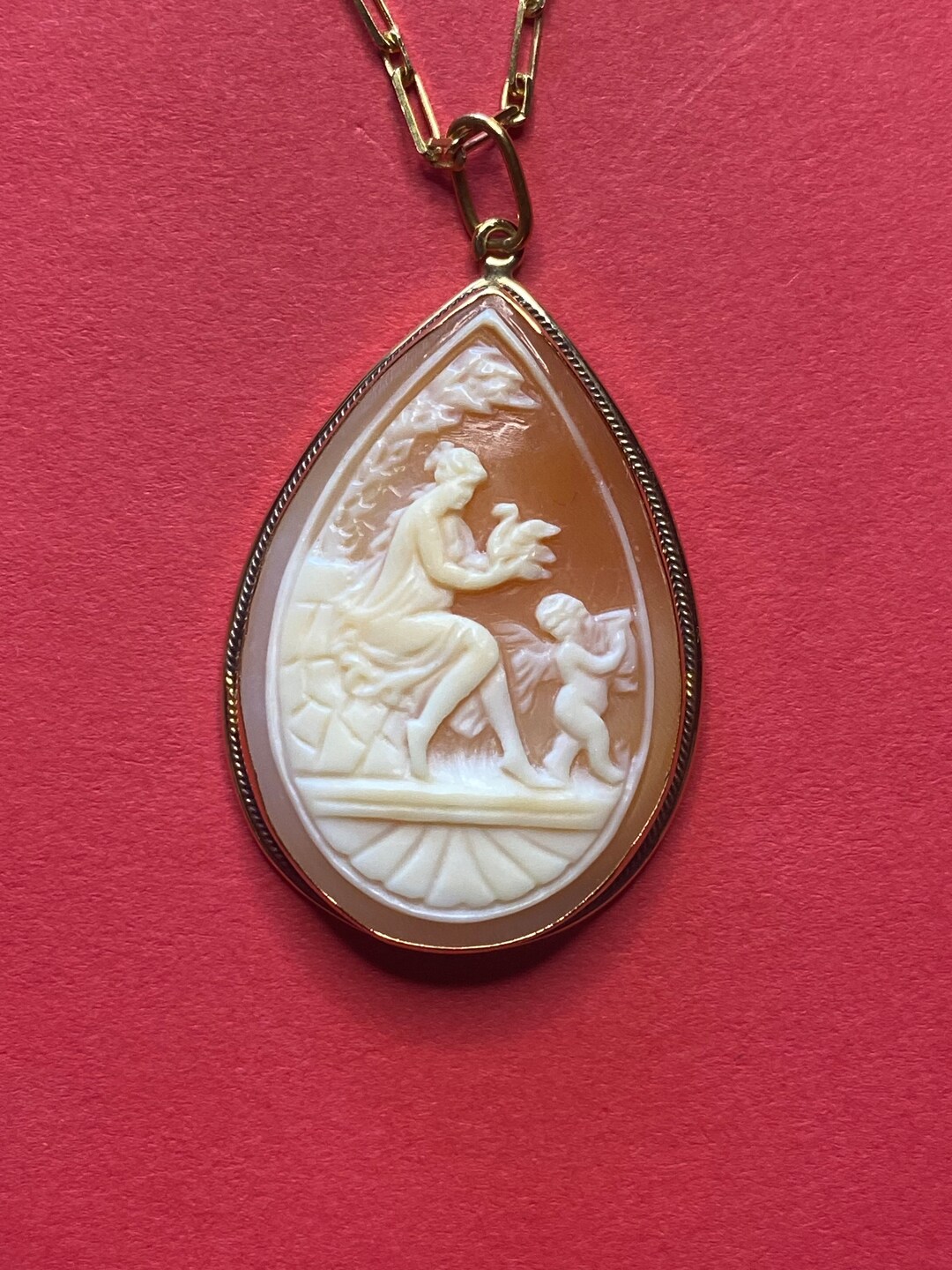 Teardrop Shell Cameo 18k Gold Necklace 8.4 Grams 24 Inches - Etsy