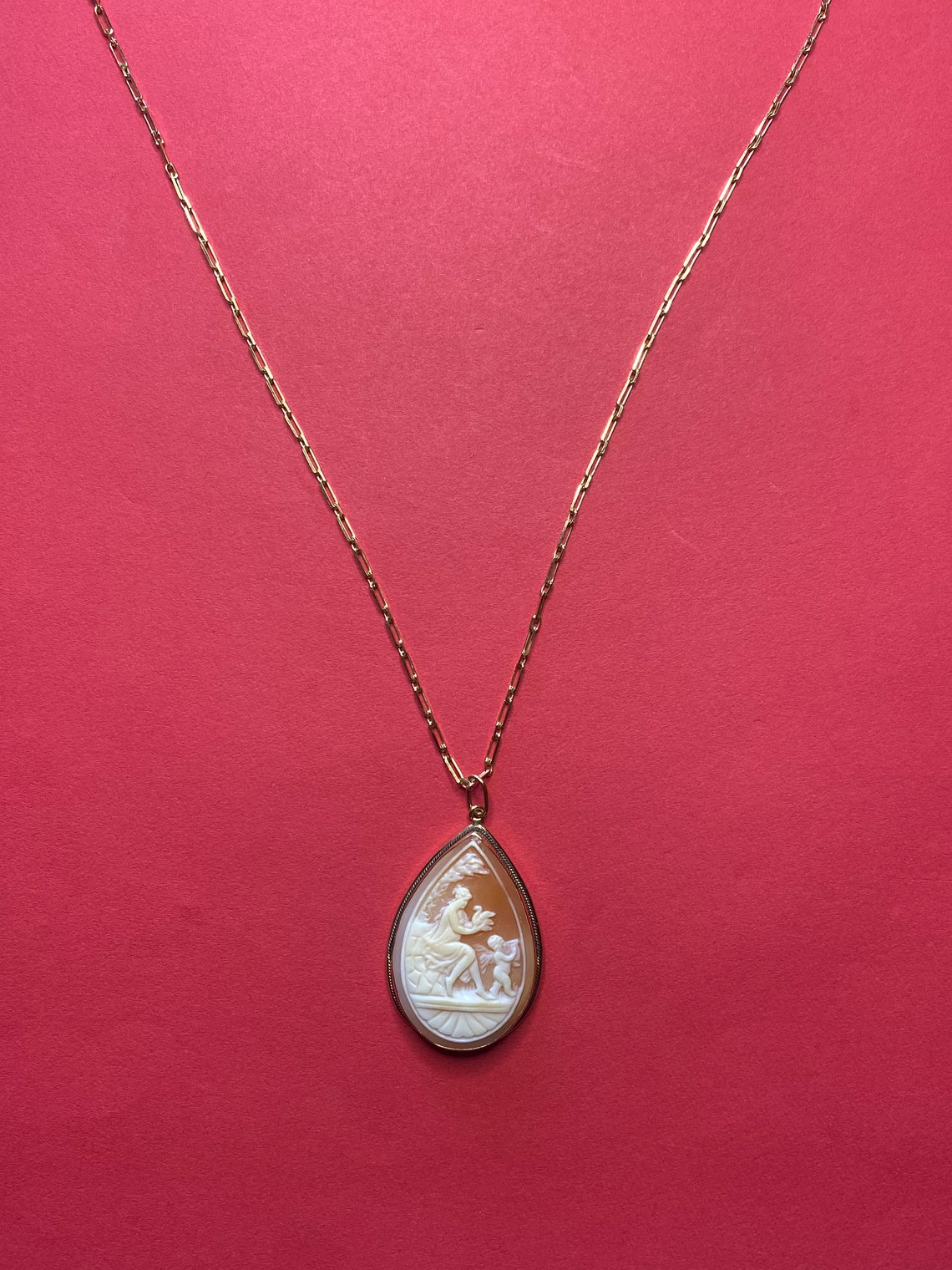 Teardrop Shell Cameo 18k Gold Necklace 8.4 Grams 24 Inches - Etsy