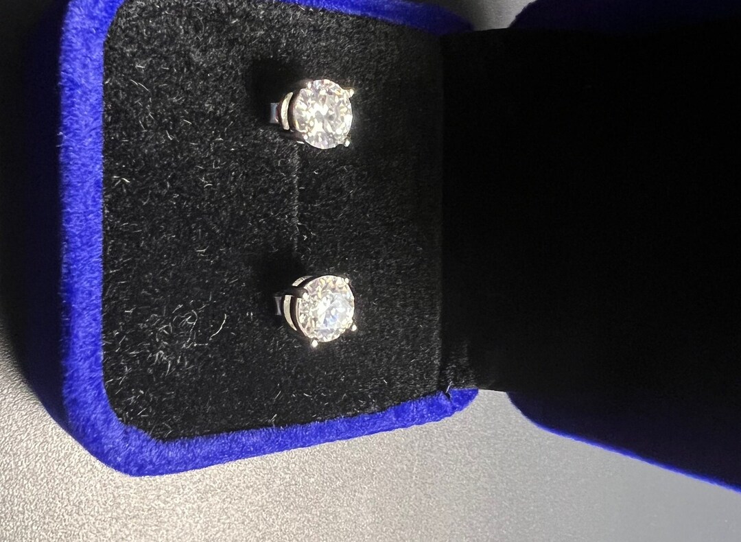 14K Solid Gold GRA Certified D Color VVS1 Round Moissanite Studs 4 ...