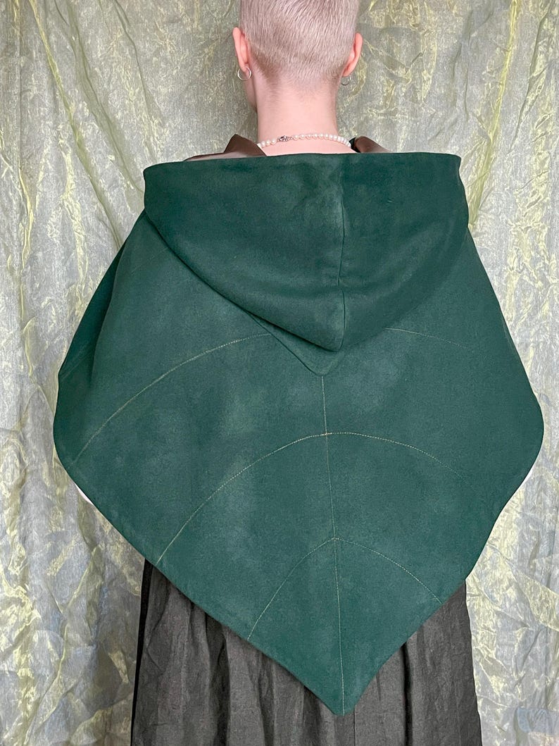 Hooded Cape "mulberry" - Whimsical Woollen Cape - LOTR Inspired Fantasy ...